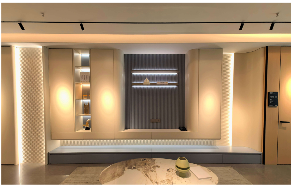 Are curved details still used in cabinets?