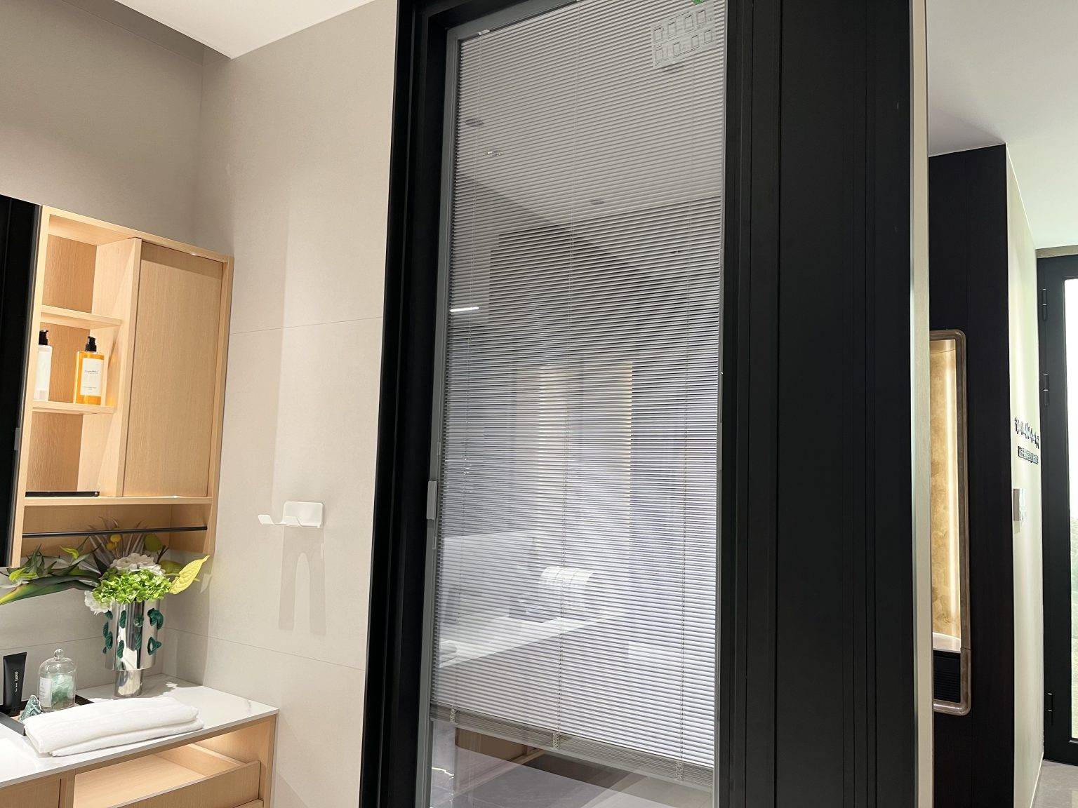 Pagpapahusay ng Mga Karanasan sa Hotel: Paano Tinutugunan ng Aluminum Windows ang Limang ...