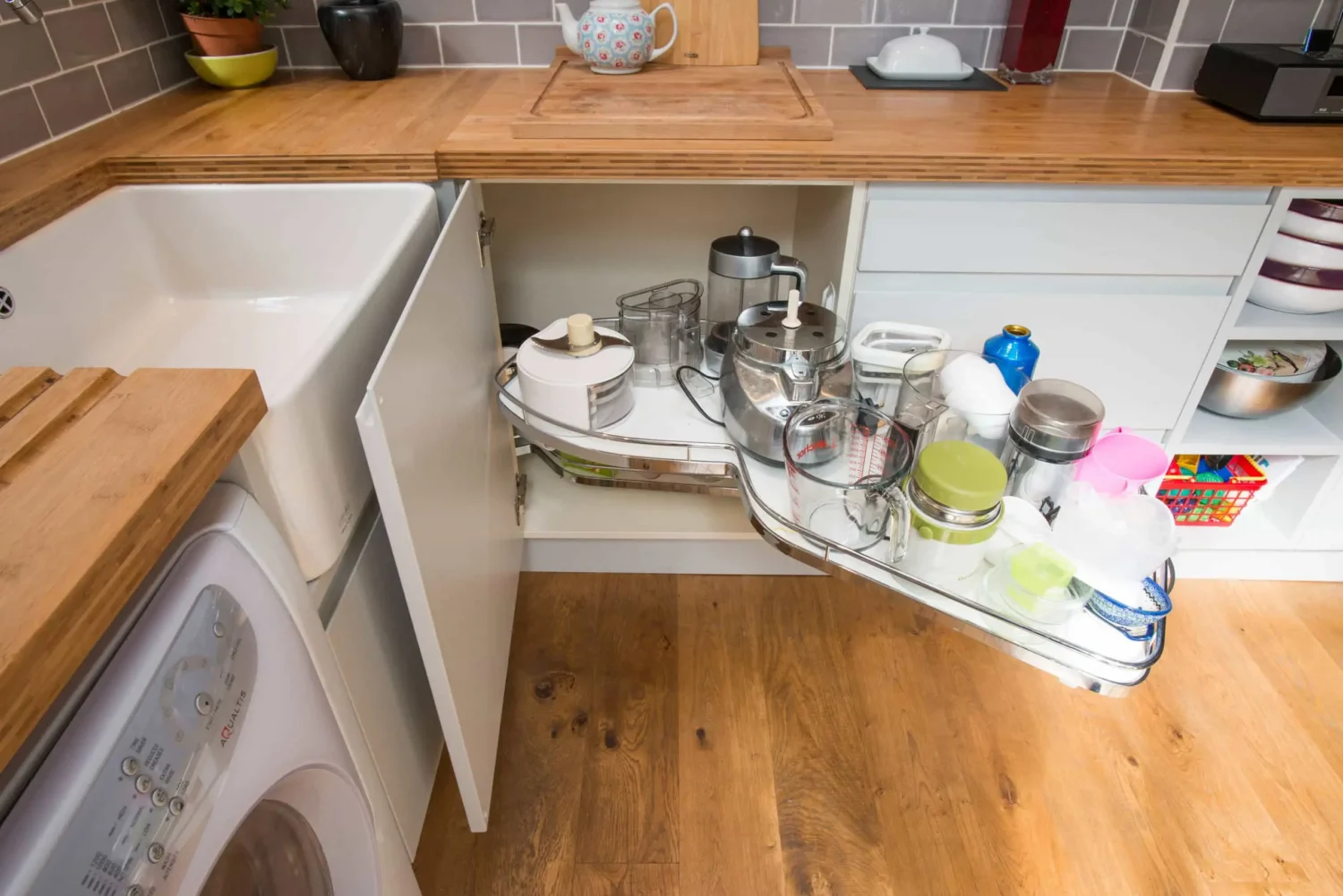 L-Shaped Kitchen Cabinet Ideas for Better Storage and Layout